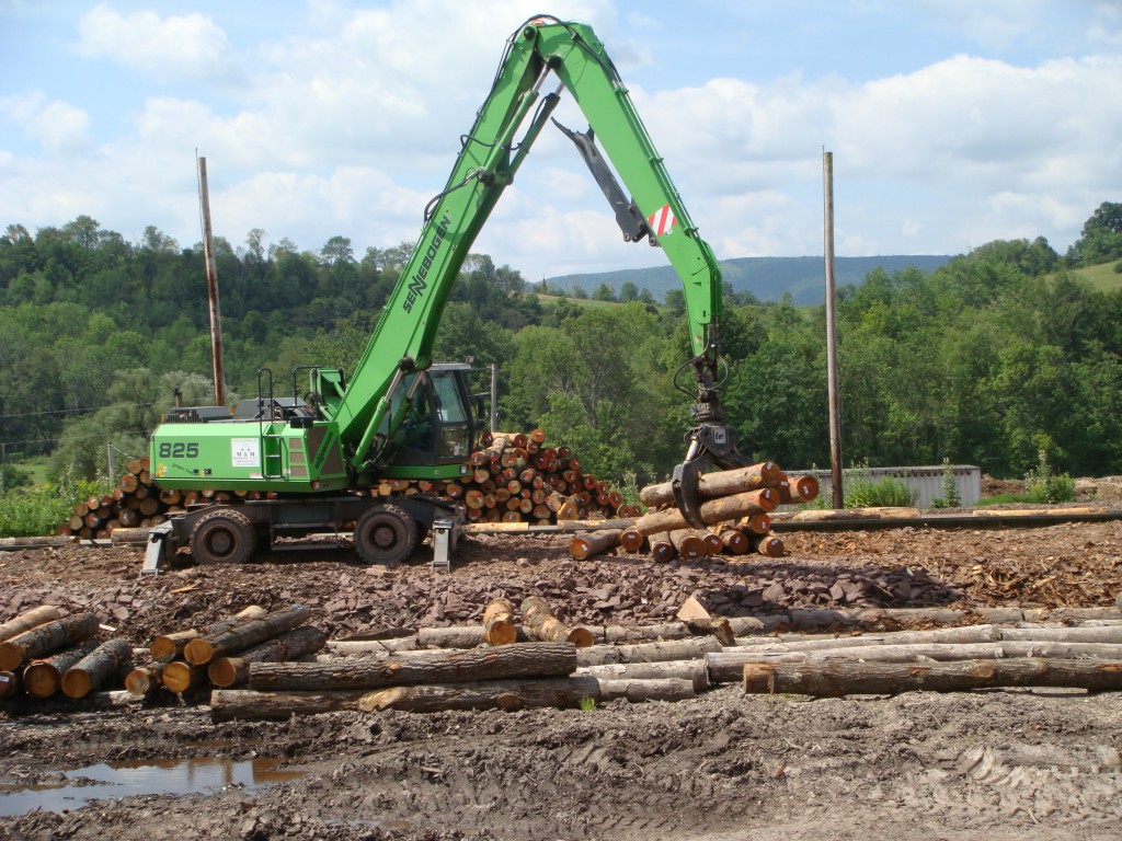 Purpose-Built SENNEBOGEN Log Handler Helps Cummings Lumber Carry On ...
