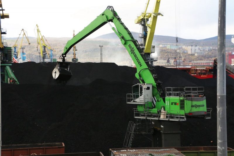 SENNEBOGEN 875 Crawler Portal Keeps Coal Flowing At Historic Arctic ...